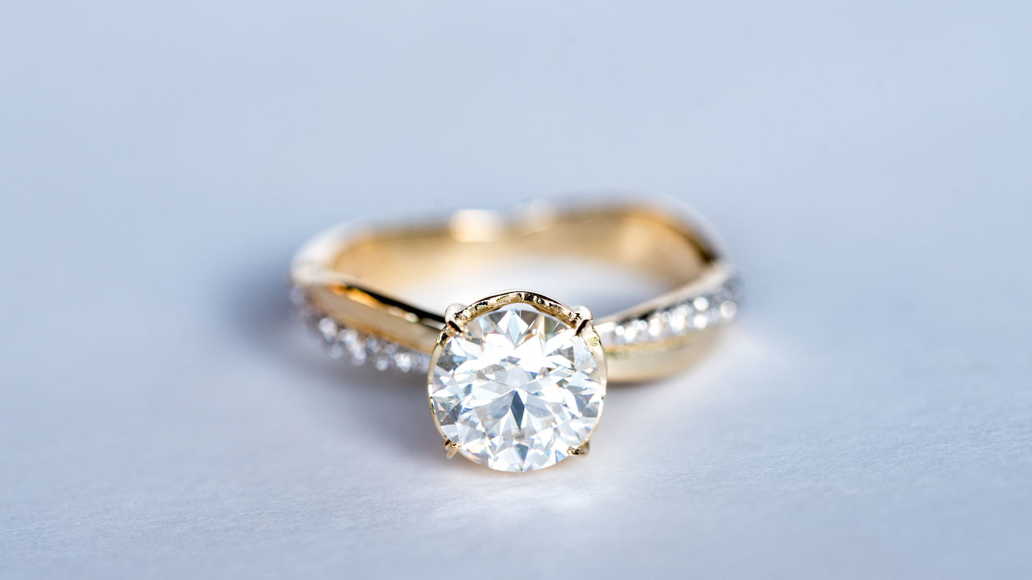 Real Diamond Engagement Rings: What to Look for When Buying the Perfec ...